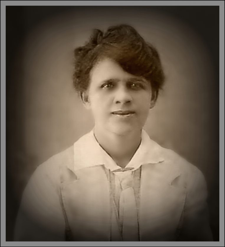 28 Ekim 1879: Kamusal alanda pantolon giydiği için tutuklanan feminist ...